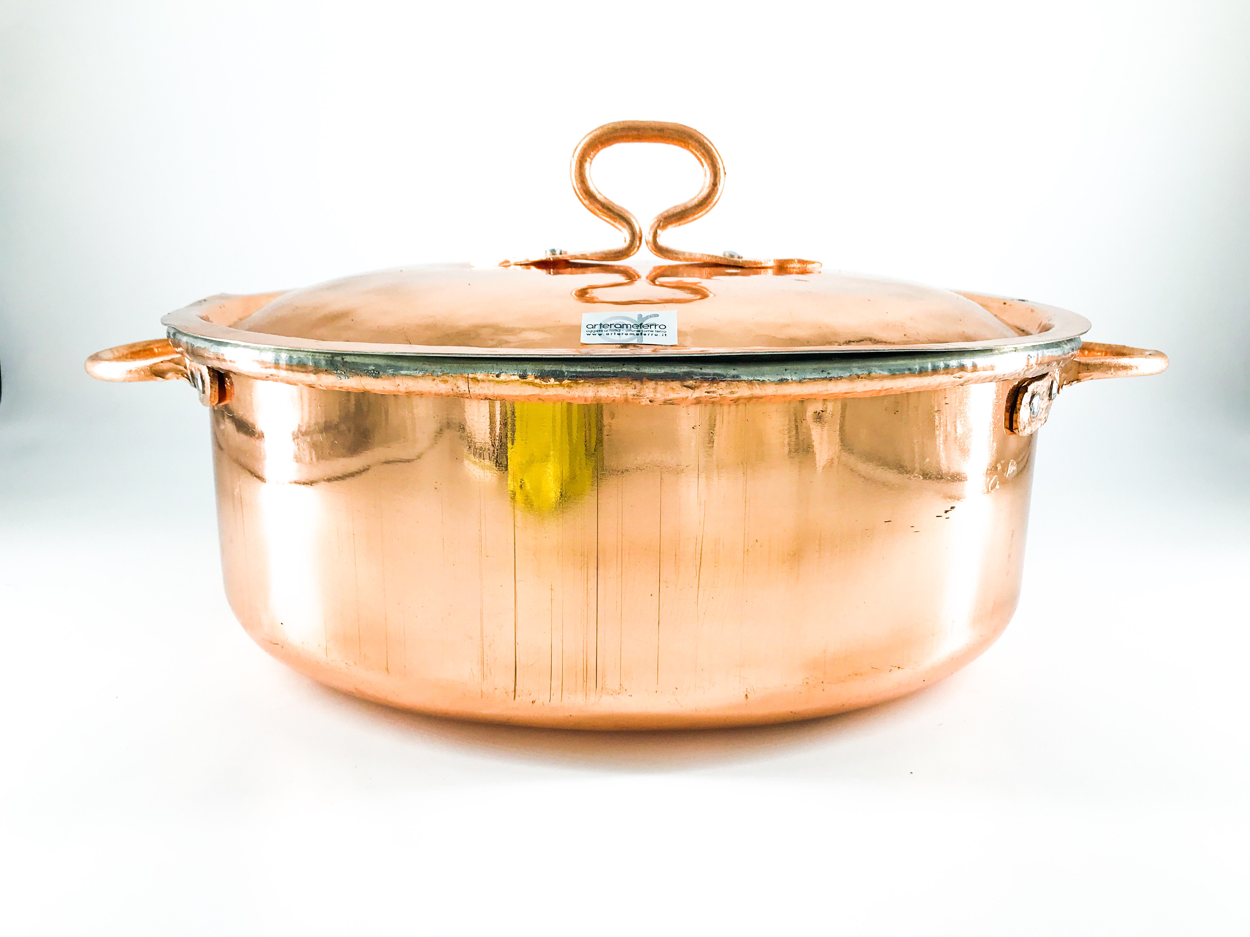 Pentola ovale in rame da cucina artigianale